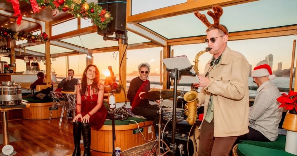 25+ Office Holiday Event Ideas to Plan an In-Office Celebration